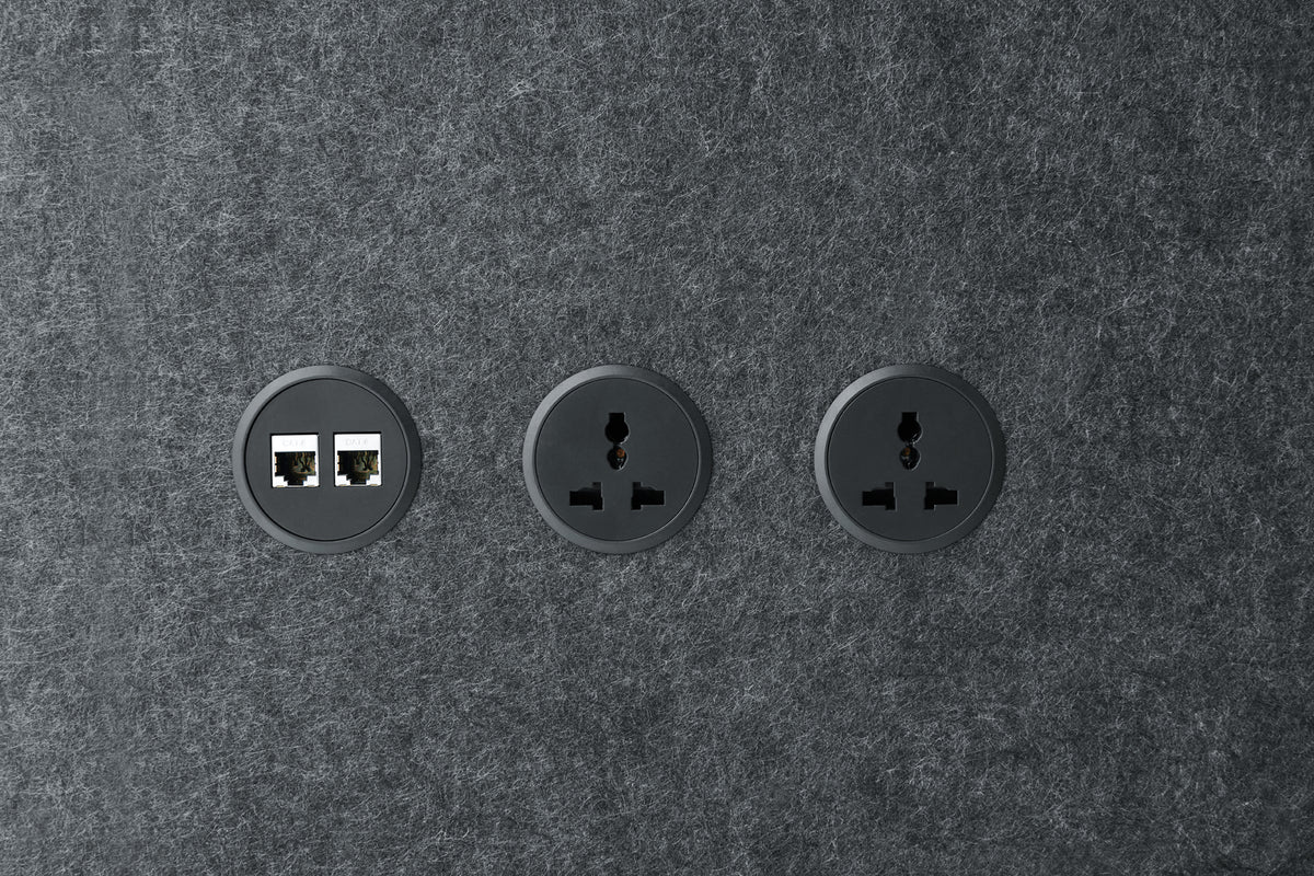 SERIES 1 W-POD SINGLE PERSON WORK POD Includes Desk (650kg Net weight ...